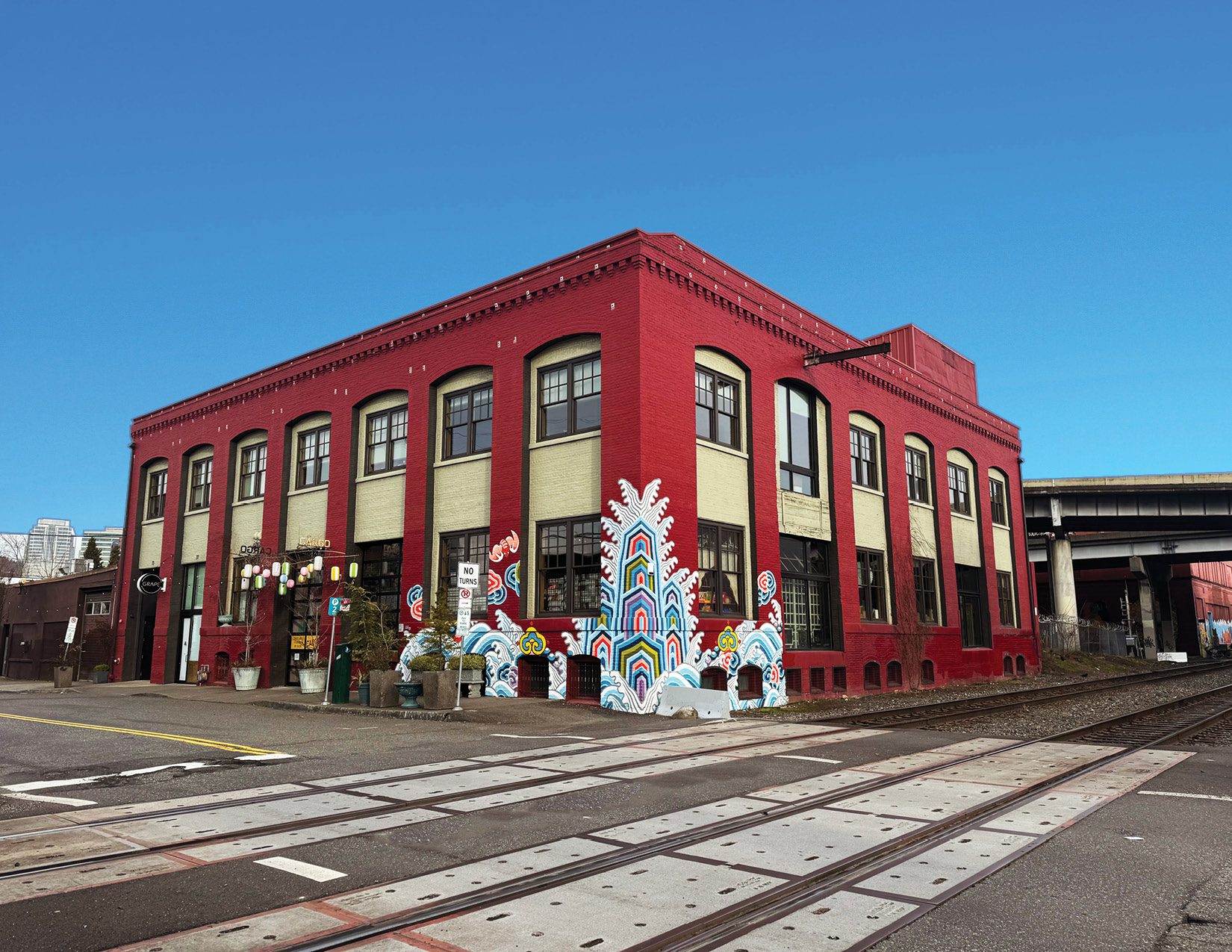 Cargo Building | Urban Works Real Estate